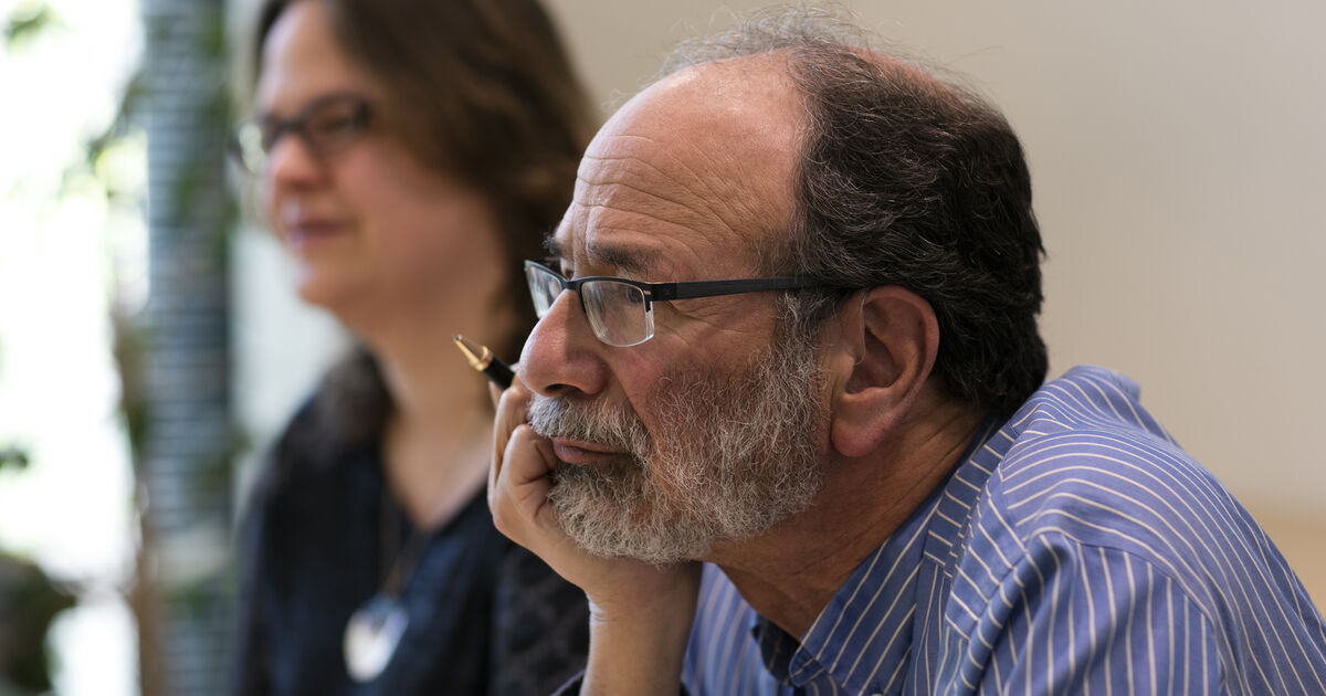 Support World-Class Faculty | Stanford School of Humanities and Sciences